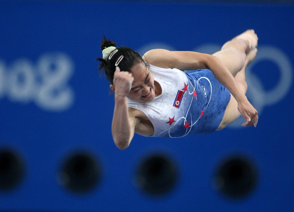 Hong Un-Jong – An Old School Gymnastics Blog