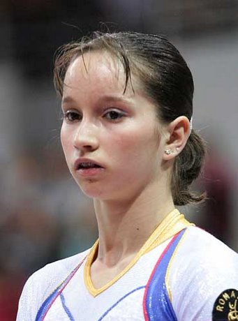 Steliana Nistor – An Old School Gymnastics Blog