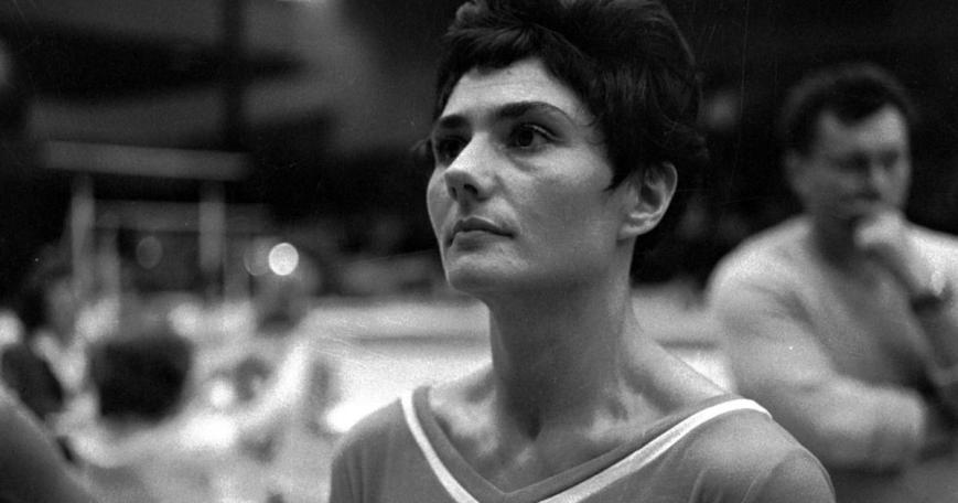 Eva Bosakova – An Old School Gymnastics Blog