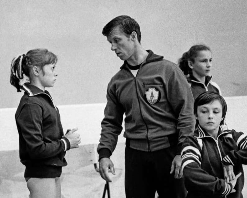 The Unlikely Gymnast and the Unlikely Coach (Part I) – An Old School ...