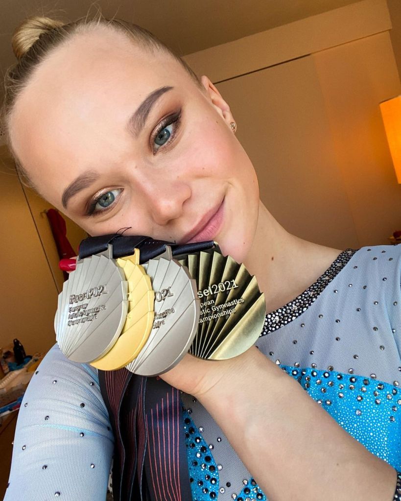 The Growing Strength of Angelina Melnikova – An Old School Gymnastics Blog